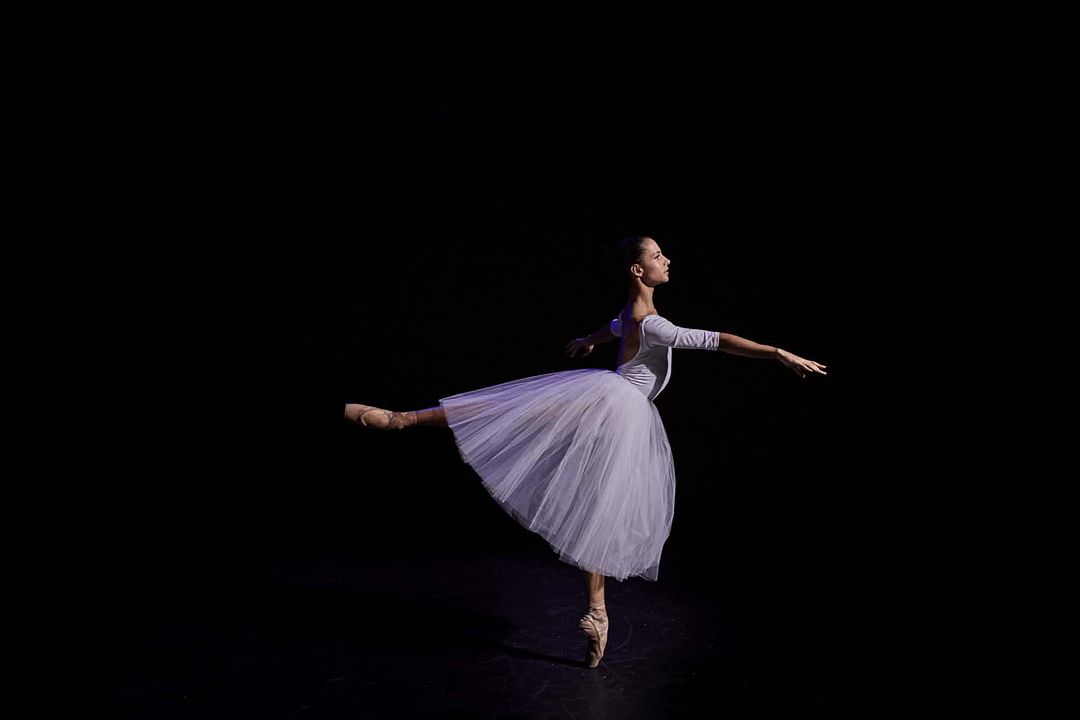 Photo de Francesca Hayward - Audrey : Photo Francesca Hayward - Photo 2 ...