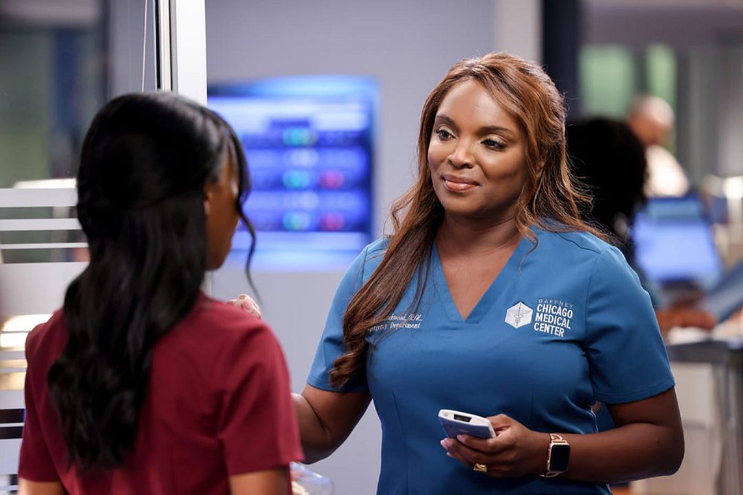 Photo de Marlyne Barrett - Chicago Med : Photo Marlyne Barrett - Photo ...