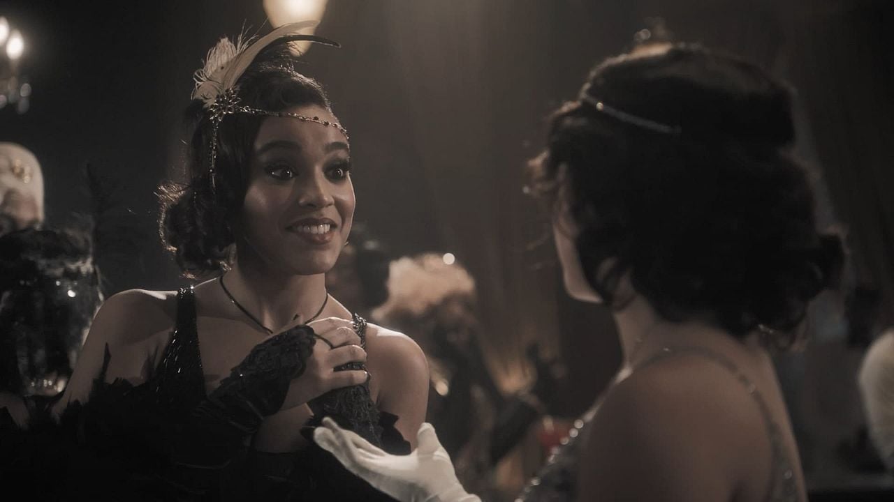 Poster saison 4 - Affiche 4 sur 233 - AlloCiné