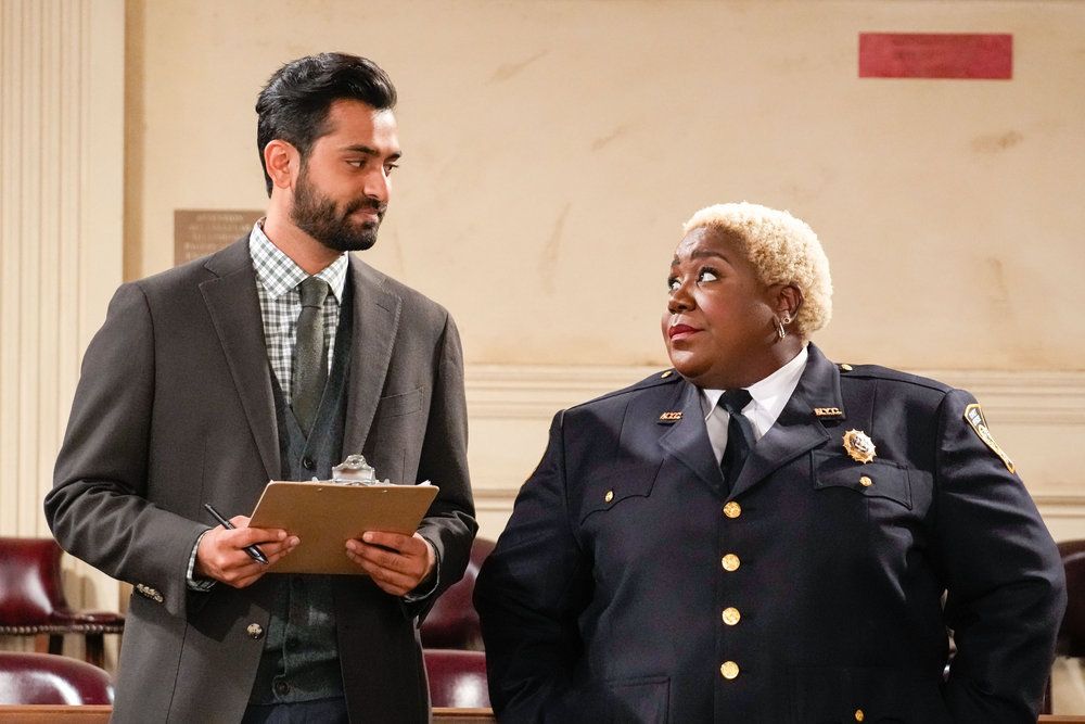 Photo de Kapil Talwalkar - Night Court (2023) : Photo Lacretta, Kapil ...