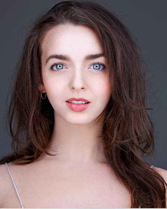 Photo de Allison Winn - Affiche Allison Winn - Photo 0 sur 1 - AlloCiné