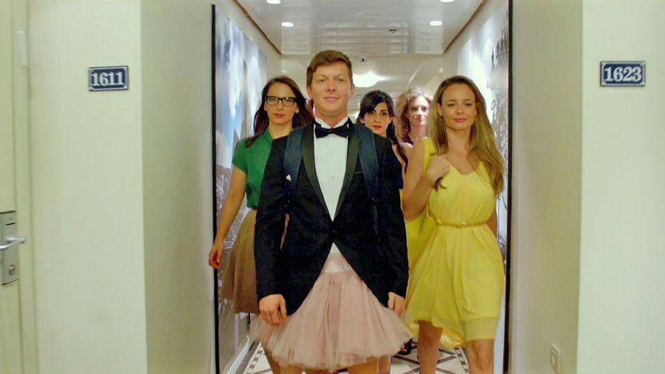 Trailer du film Cupcakes - Cupcakes Bande-annonce VO - AlloCiné