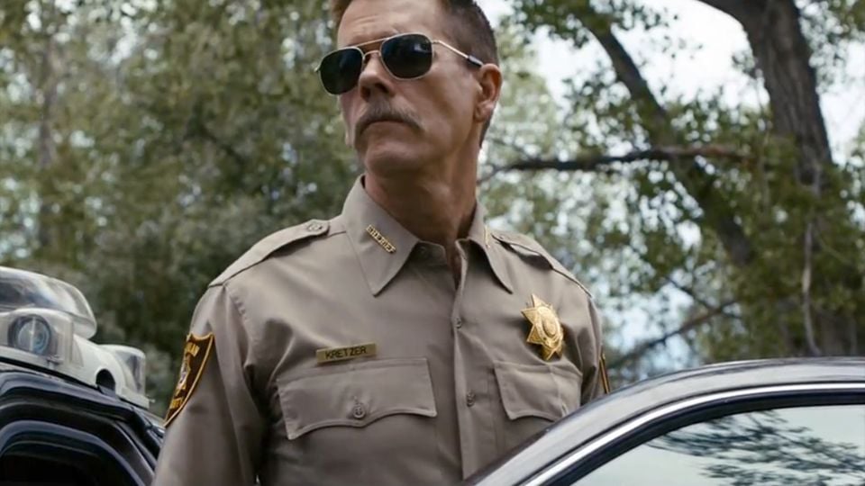 Trailer du film Cop Car - Cop Car Bande-annonce VO - AlloCiné