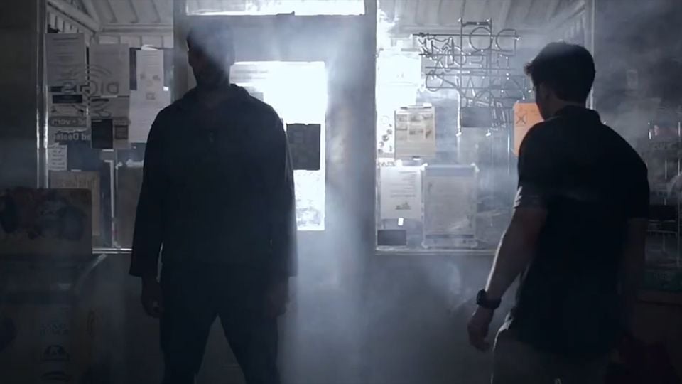 Trailer du film Alienate - Alienate Bande-annonce VO - AlloCiné