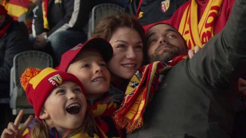 Trailer du film Chez Nous - Chez Nous Bande-annonce VF - AlloCiné