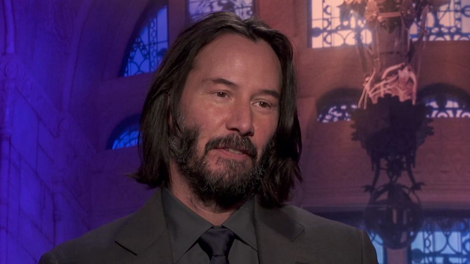 Vidéo interview pour Matrix : John Wick est-il lié à Matrix ? - AlloCiné