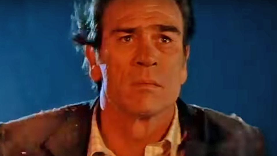 Trailer du film Volcano - Volcano Bande-annonce VF - AlloCiné