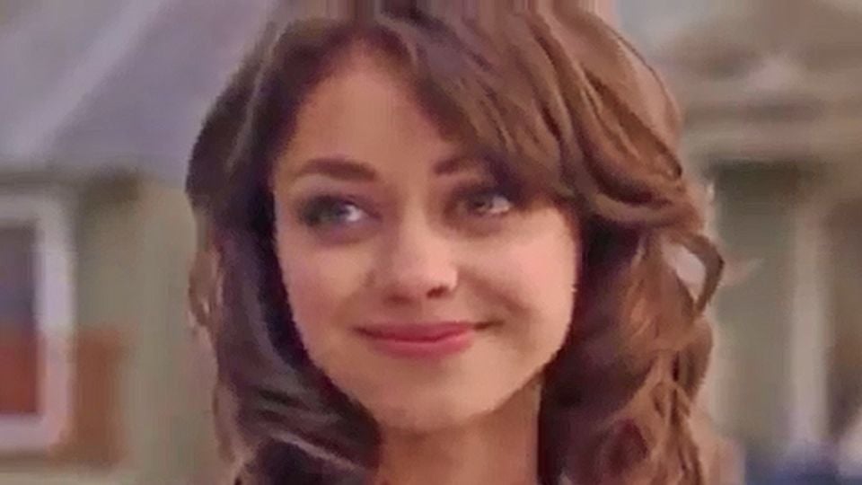 Trailer du film Le Geek Charmant - Le Geek Charmant Bande-annonce VF - AlloCiné