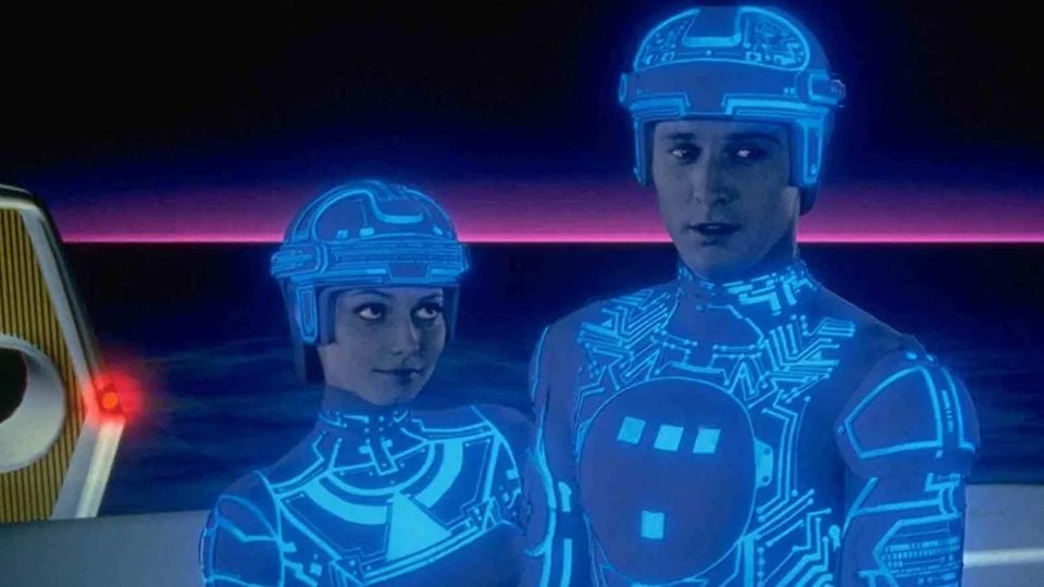 Trailer du film Tron - Tron Bande-annonce VO - AlloCiné