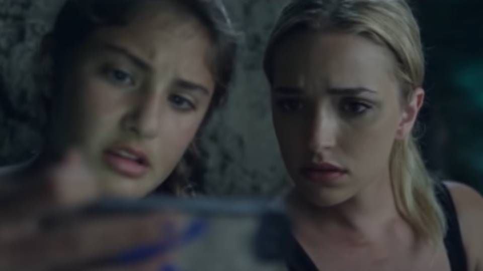 Trailer du film Time Trap - Time Trap Bande annonce VO - AlloCiné