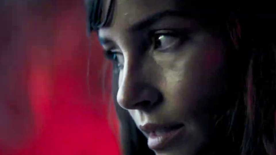 Trailer du film Offseason - Offseason Bande-annonce VO - AlloCiné