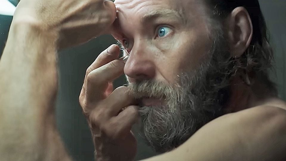 Trailer du film The Stranger - The Stranger Bande-annonce VO - AlloCiné