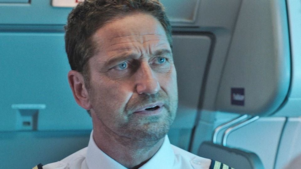 Trailer du film Mayday - Mayday Bande-annonce VF - AlloCiné