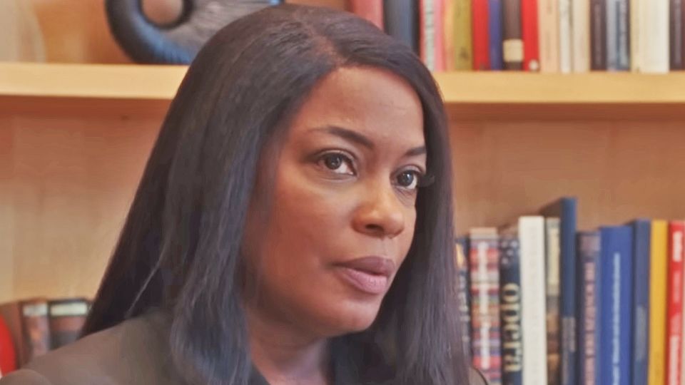 Trailer du film Origin - Origin Bande-annonce VO - AlloCiné