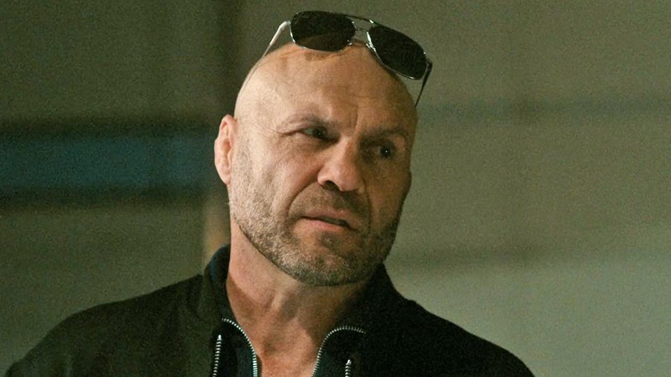 Trailer du film Blowback - Blowback Bande-annonce VF - AlloCiné