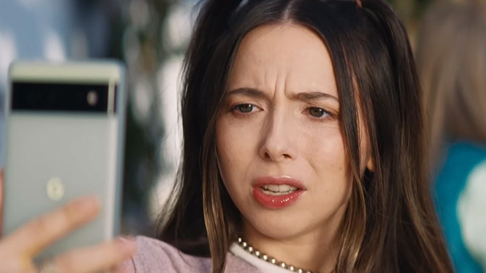 Trailer du film Drugstore June - Drugstore June Bande-annonce VO - AlloCiné